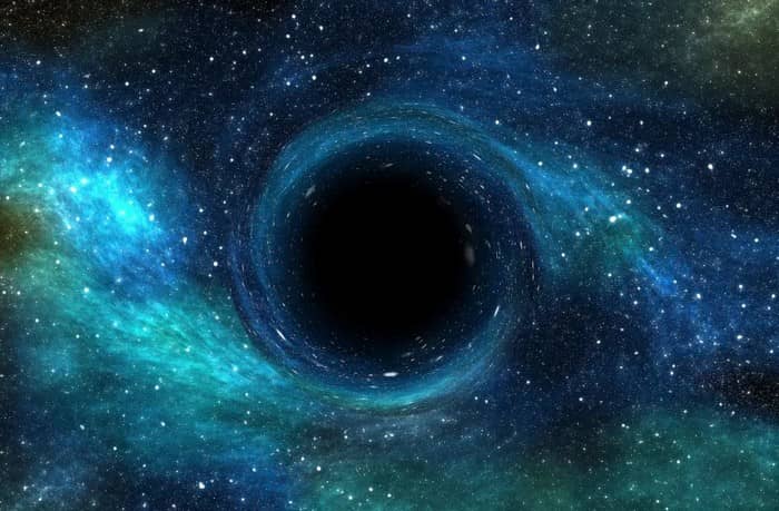Materia întunecată ar putea fi făcută din găurile negre de la ...